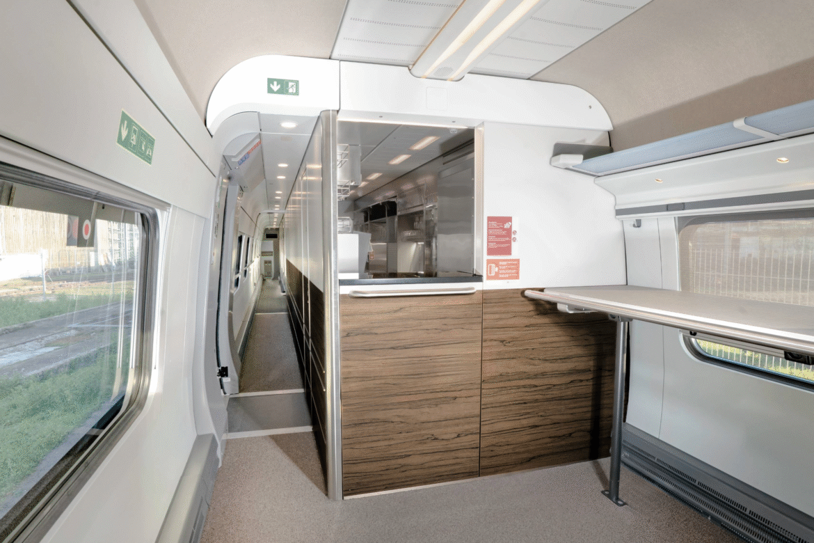 Train Kitchen - Bucher Leichtbau AG