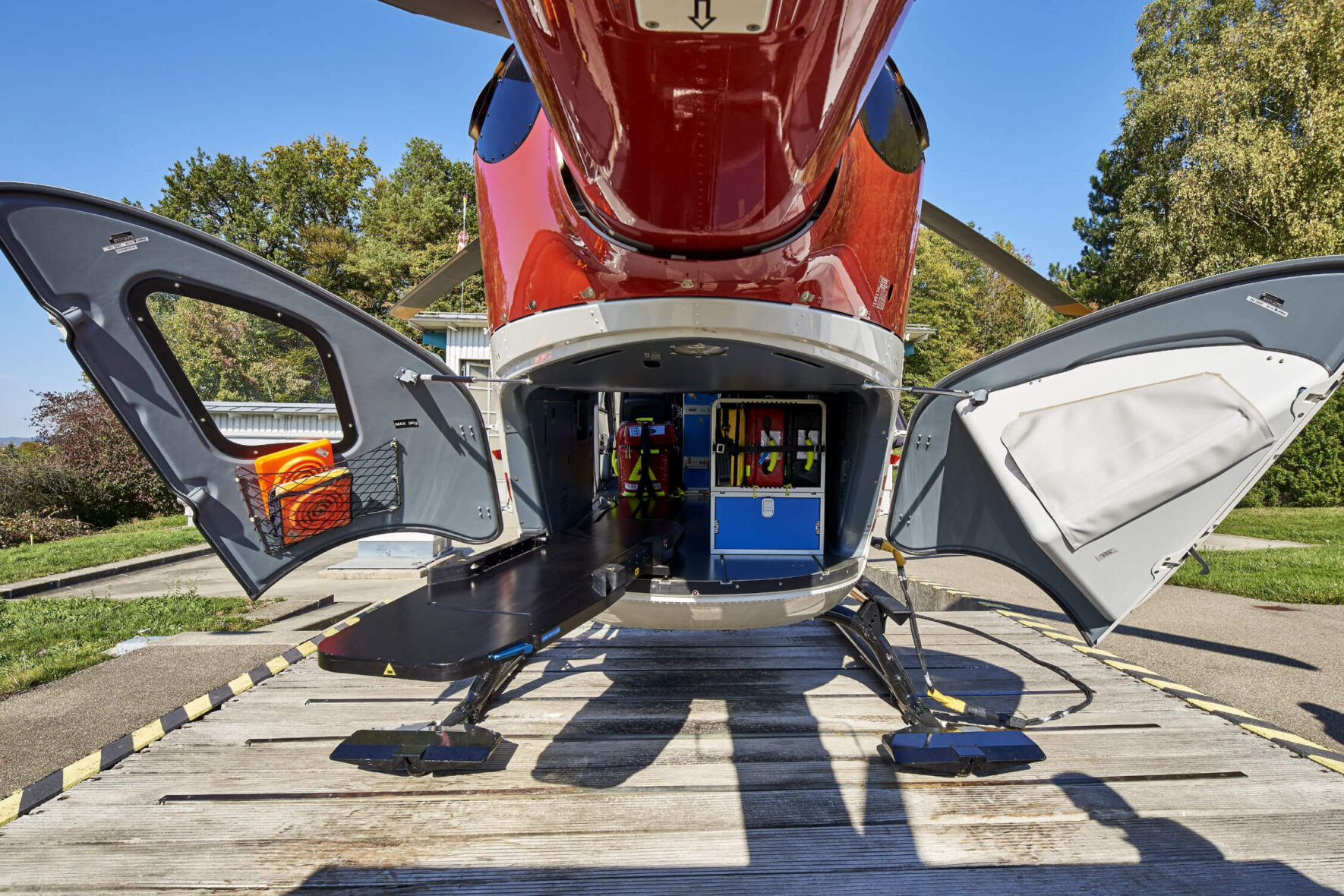 H135 HEMS AC67 - Bucher Leichtbau AG