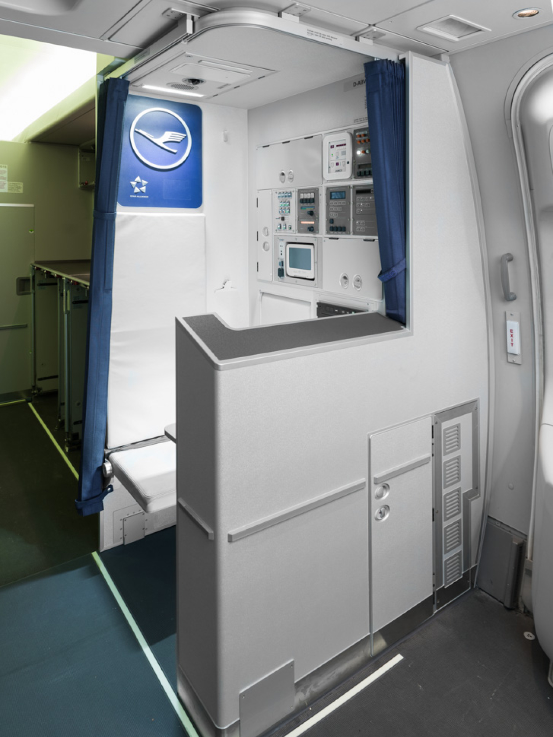 Crew Work Station - Bucher Leichtbau AG